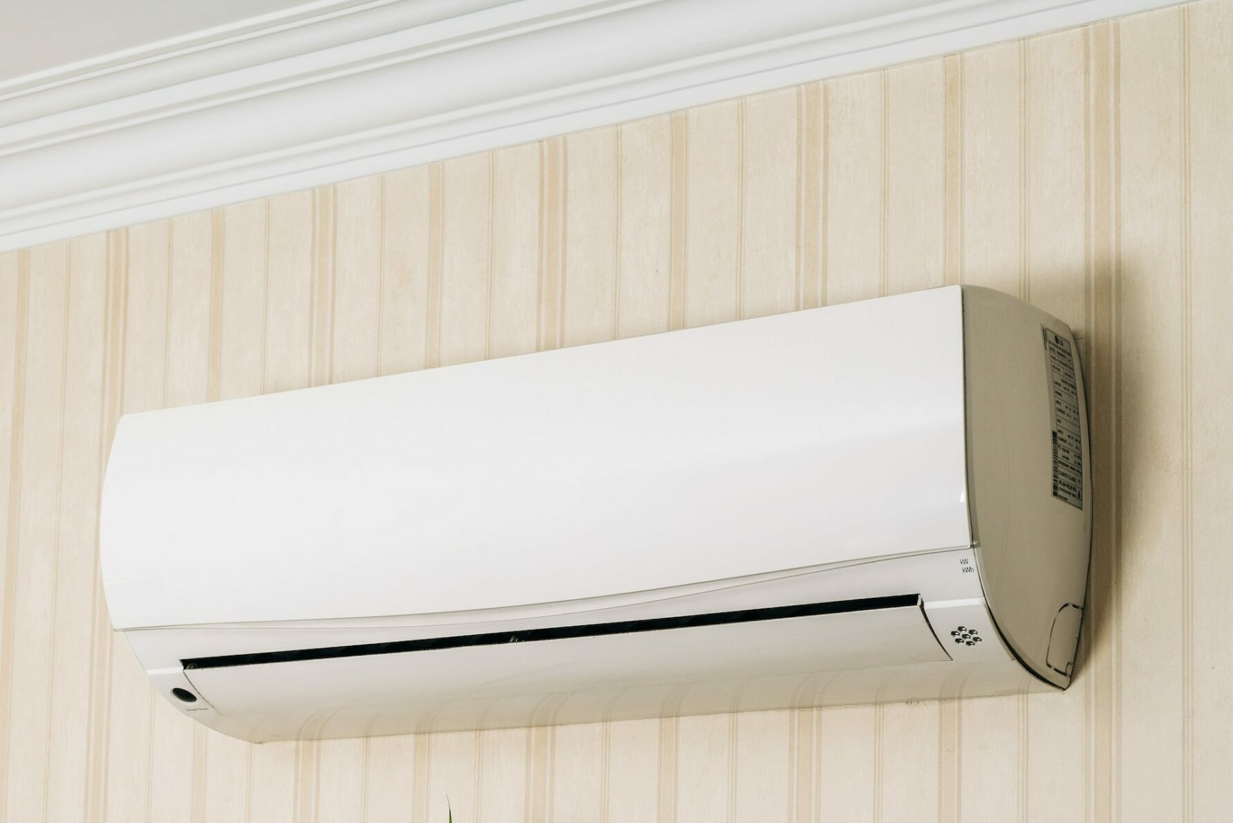 A Guide to Different Solar Panel and Aircon Split System Types